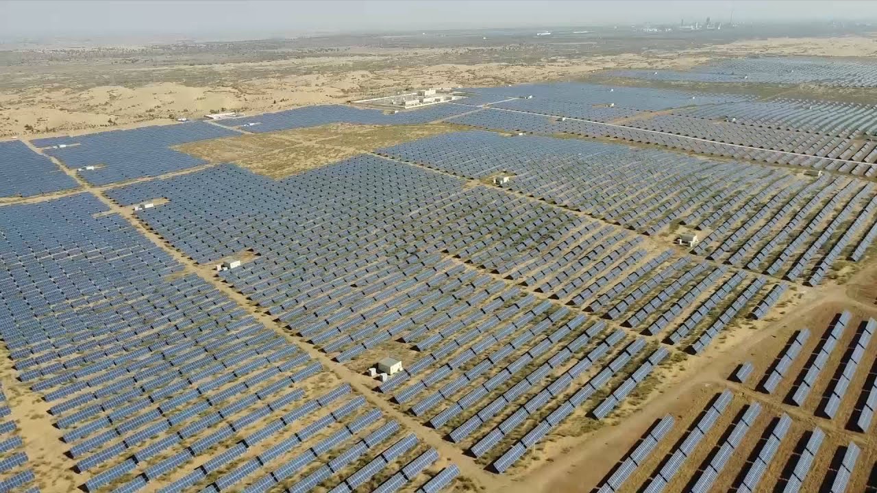 Solar farm in desert restores ecosystem, boosts green economy ...